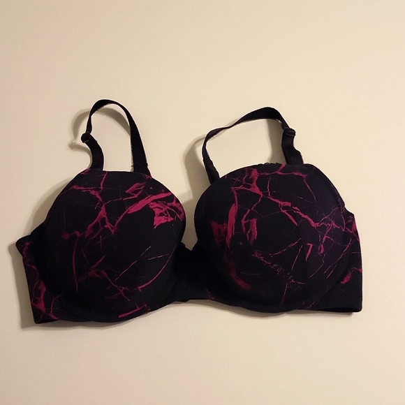 torrid | Intimates & Sleepwear | Torrid 38d Black And Pink Bra | Poshmark